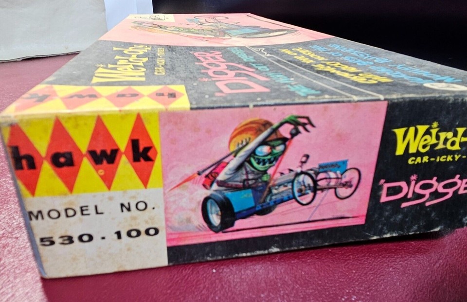 Hawk Model Kit Weird-Ohs Digger Way Out Dragster 530-100 Original 1963 ...