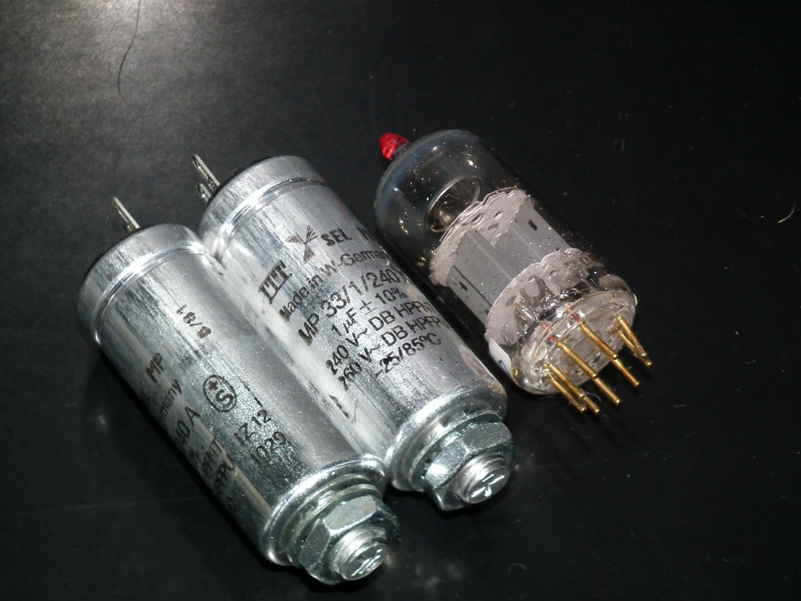 Two NOS MP capacitors 1 uF / 260V AC ITT Lorenz (PIO - Paper in oil ...