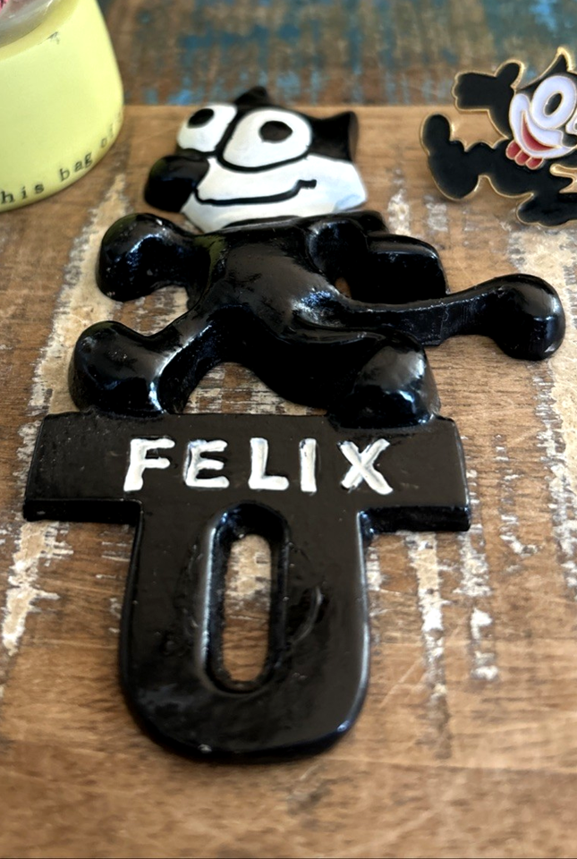 Vintage Felix The Cat Collectible Metal License Plate Topper | eBay