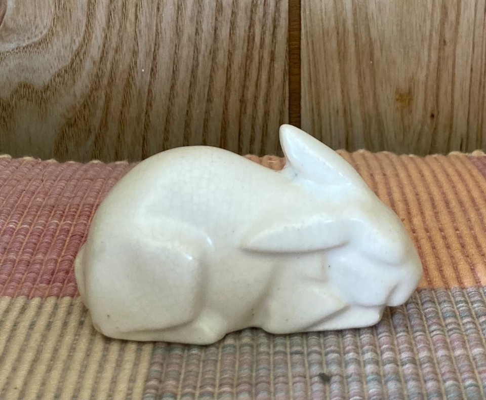 Extremely Rare HTF Vintage McCoy MINIATURE White Crouching Bunny Rabbit ...