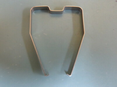 Omron PYC-P Qty of 100 per Lot Relay Spring Hold Down Clip | eBay