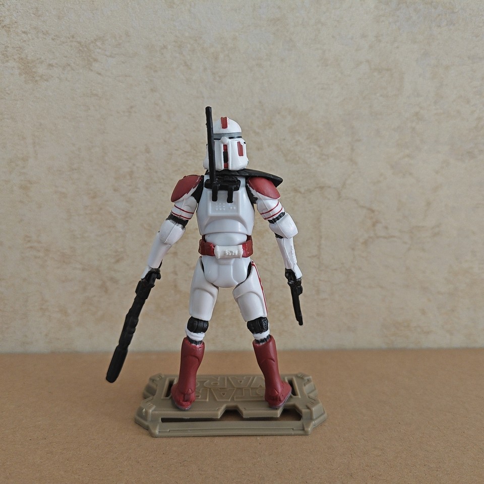 3.75" SW Shocktrooper Red White Clone Trooper With Base Action Figure ...