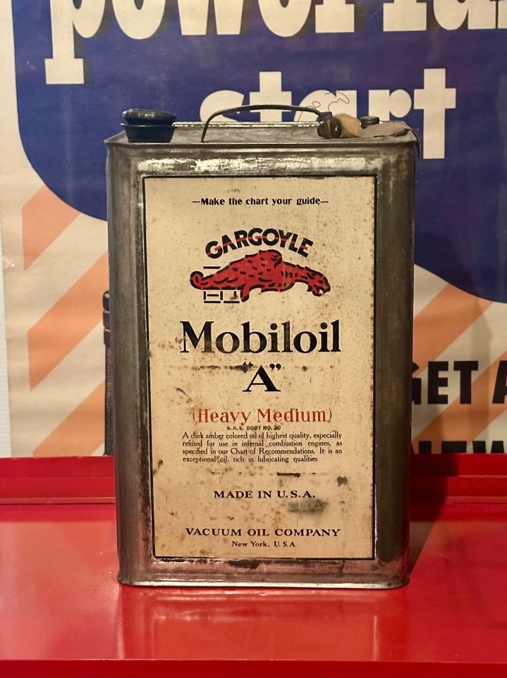 Gargoyle Mobiloil "A" 5 Gallon Square Motor Oil Can, Vacuum Oil Co ...