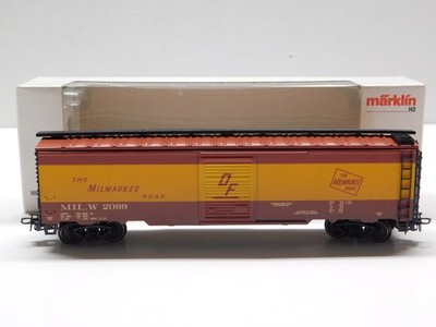 HO SCALE MARKLIN 45711 MILWAUKEE ROAD BOX CAR MODEL TRAIN MILW #2099 | eBay