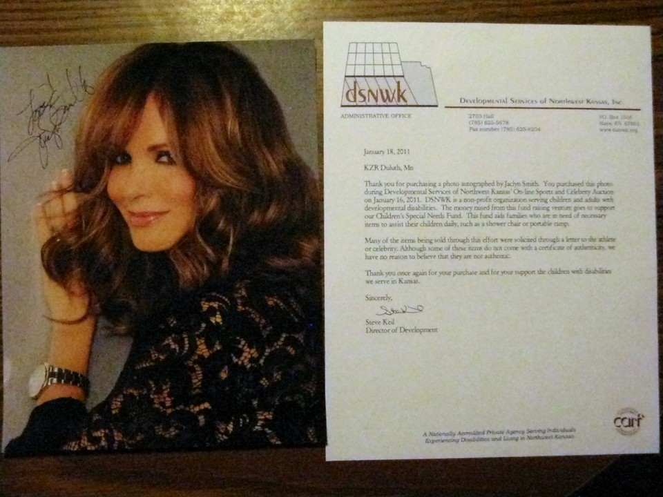 JACLYN SMITH AUTOGRAPHED 8X10 PHOTO ACTRESS SIGNATURE CHARLIE'S ANGLES ...