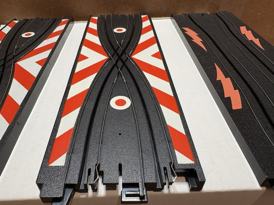 AFX 9" Crossover Tracks and 9" Squeese Tracks | eBay