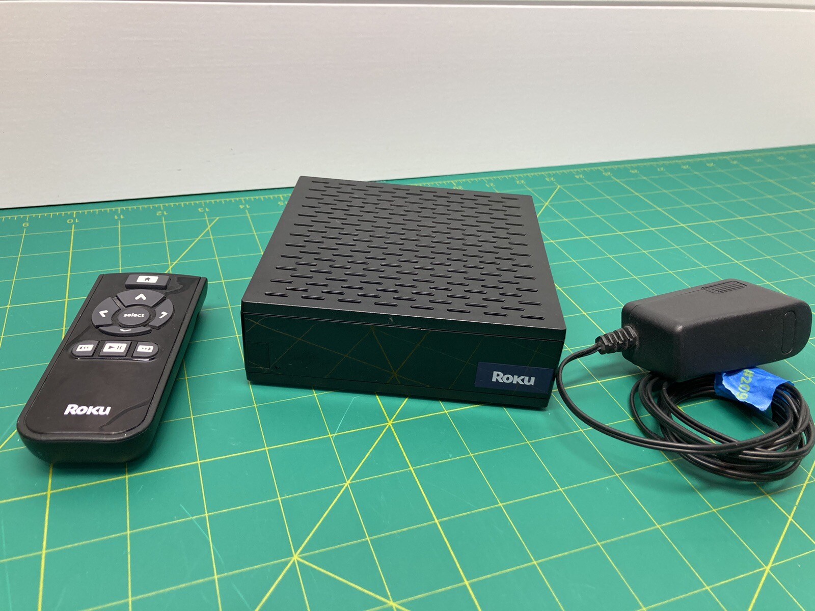 Roku N1000 Digital HD WiFi Media Streaming w/Remote AC Adapter ...