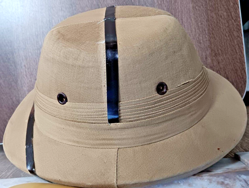 .EXCLUSIVE.COLLECTIBLE.Vintage Bombay Bowler Safari Pith Helmet Made In ...