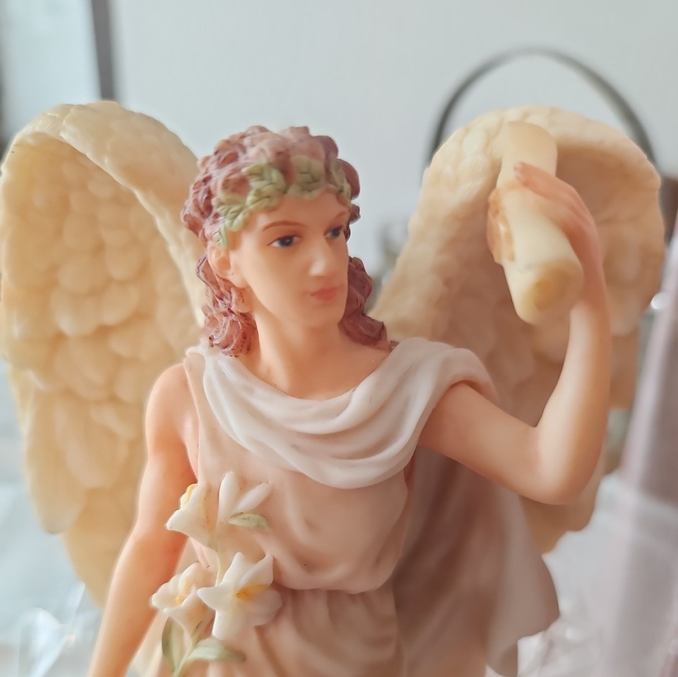 1995 Seraphim Classics Gabriel 7 1/2" High #74103 Celestial Messenger ...