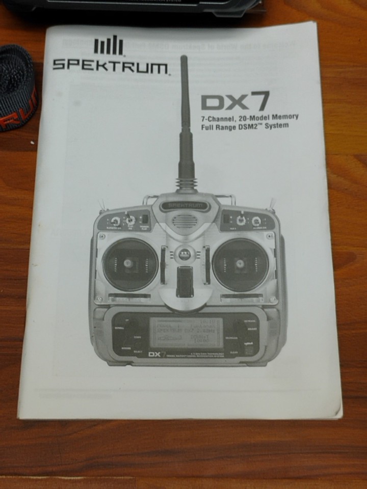 Spektrum DX7 7 Channel 2.4Ghz Transmitter With Battery & Manual Needs ...