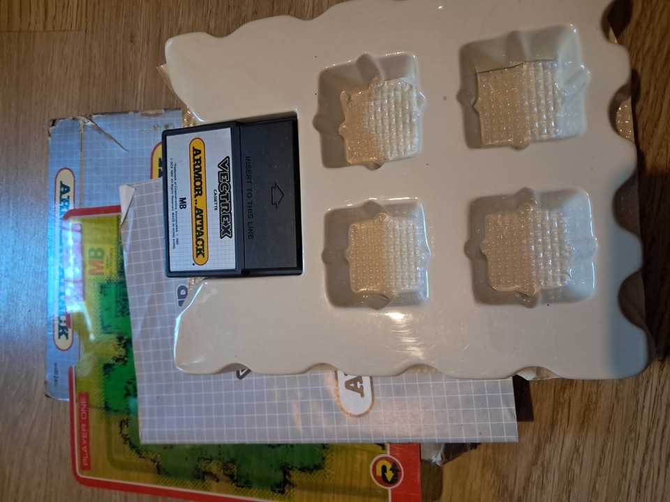 VECTREX GAME ARMOR ATTACK *WITH THE BOX & MANUAL* | eBay