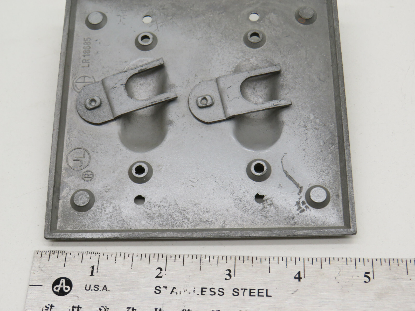 Wet Location Recessed Toggle Switch 2-Gang Box Weatherproof Cover (no ...