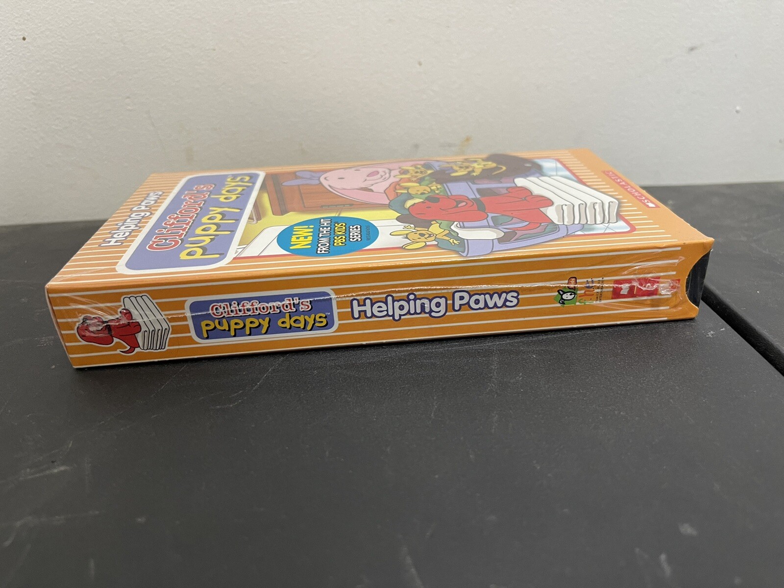 Clifford The Big Red Dog VHS Sealed New! Puppy Days Helping Paws PBS ...