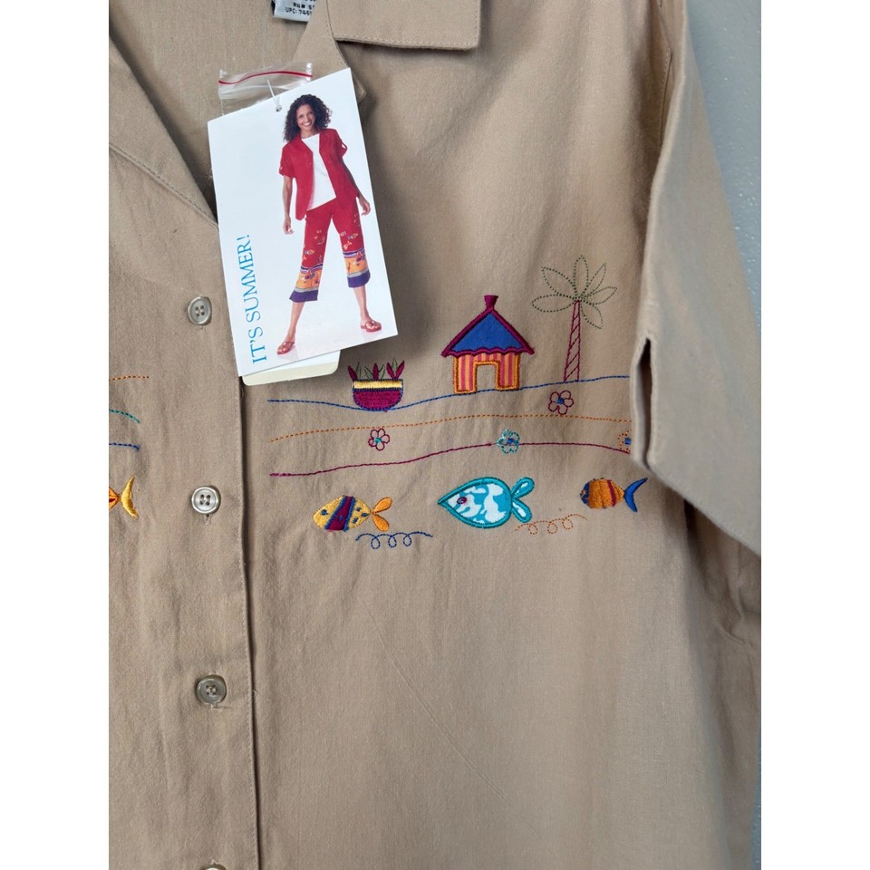 White Stag Embroidered Palm Tree & Hut Short Sleeve Button Down Top ...