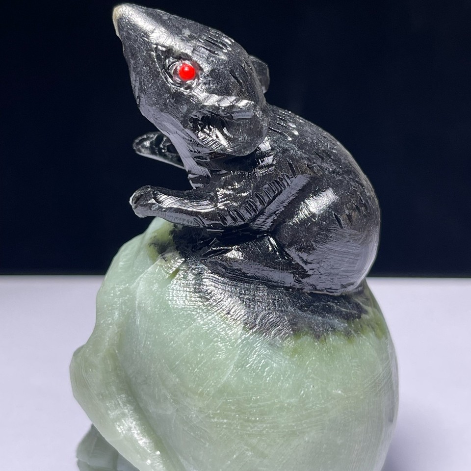 The Natural Crystal Quartz Mineral Label is Hand Carved.Skull, Mouse | eBay