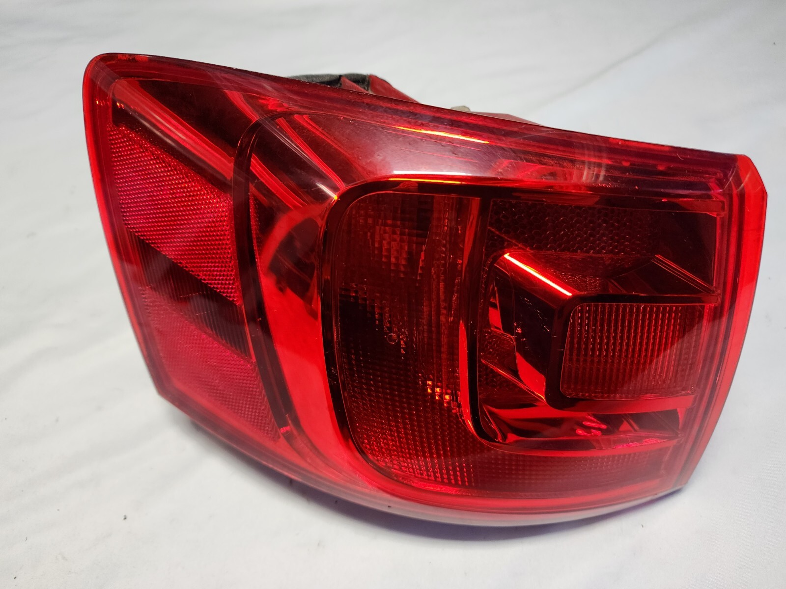 2011 - 2014 Volkswagen Jetta Drivers Outter Quarter Tail Light Assembly ...