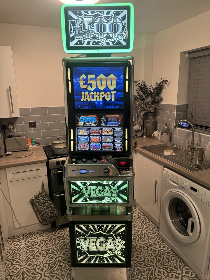 Barcrest Triple 777 ** Vertex 228 Game unit** NV11 Note Recycler pays ...