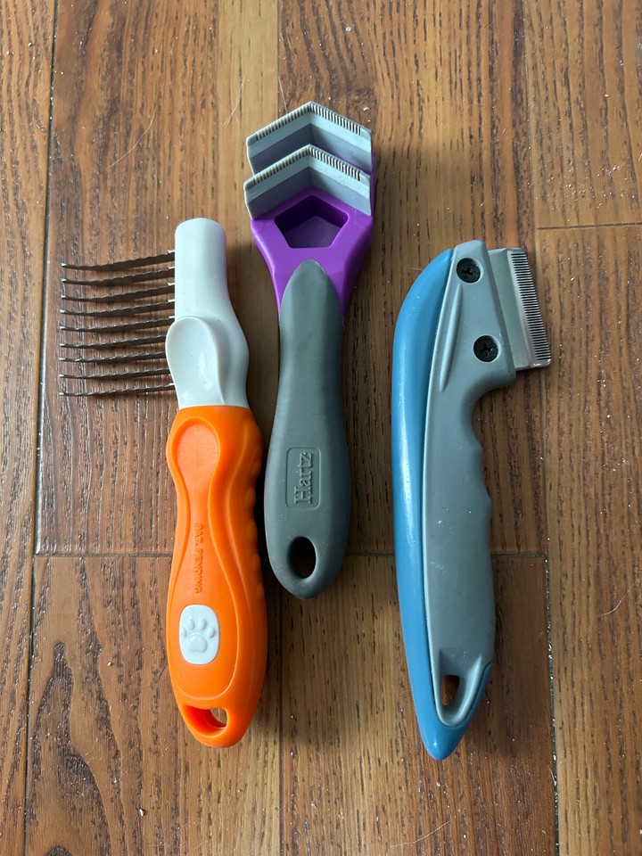 Wahl dog hair detangler, Shed Finder and Hartz Fur Fetcher Brushes | eBay