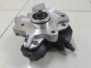 Genuino Bosch Bomba de inyección de combustible para Hyundai Santafe ...