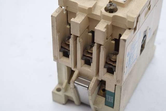 Eaton 3 Pole 45 Amp NEMA Size 2 Contactor CN15GN3 for sale online | eBay