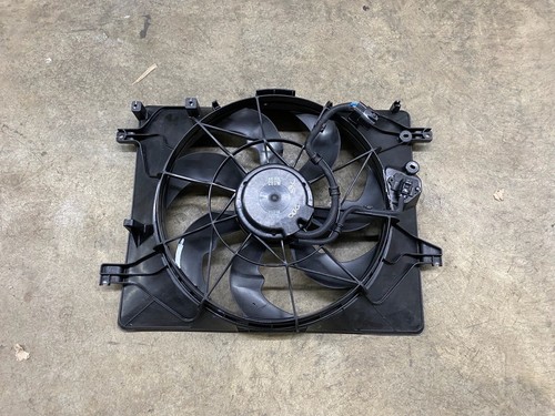 2011-2017 Hyundai Veloster Radiator Cooling Fan Motor Assembly 25380 ...