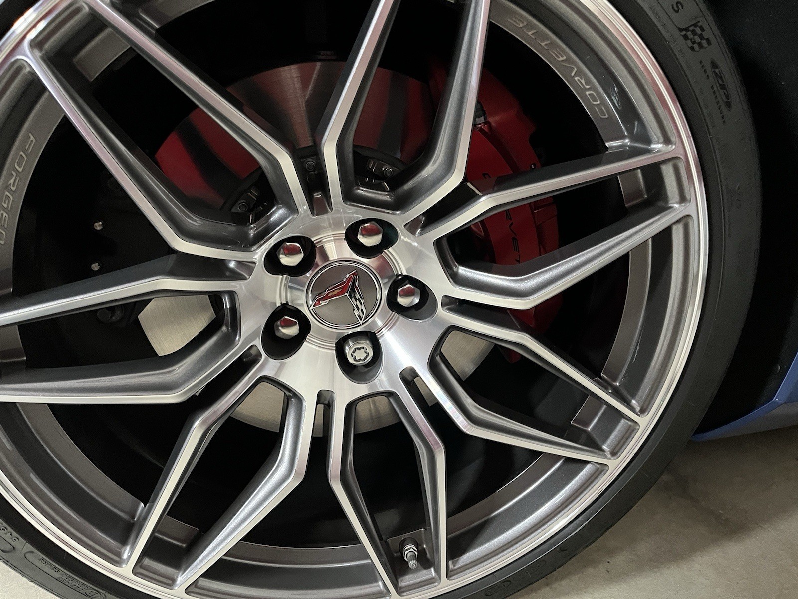 2023 Chevrolet Corvette Z06 spider wheels (BARELY USED). Wheel Locks ...