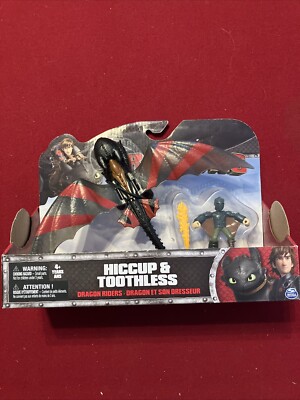 DRAGONS 2-PACK DRAGON RIDERS ARMORED GEAR HICCUP & TOOTHLESS STRIPES ...