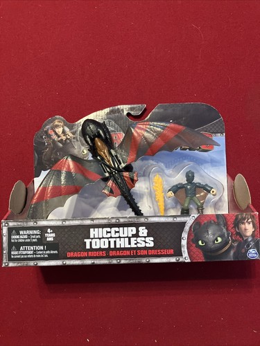 DRAGONS 2-PACK DRAGON RIDERS ARMORED GEAR HICCUP & TOOTHLESS STRIPES ...