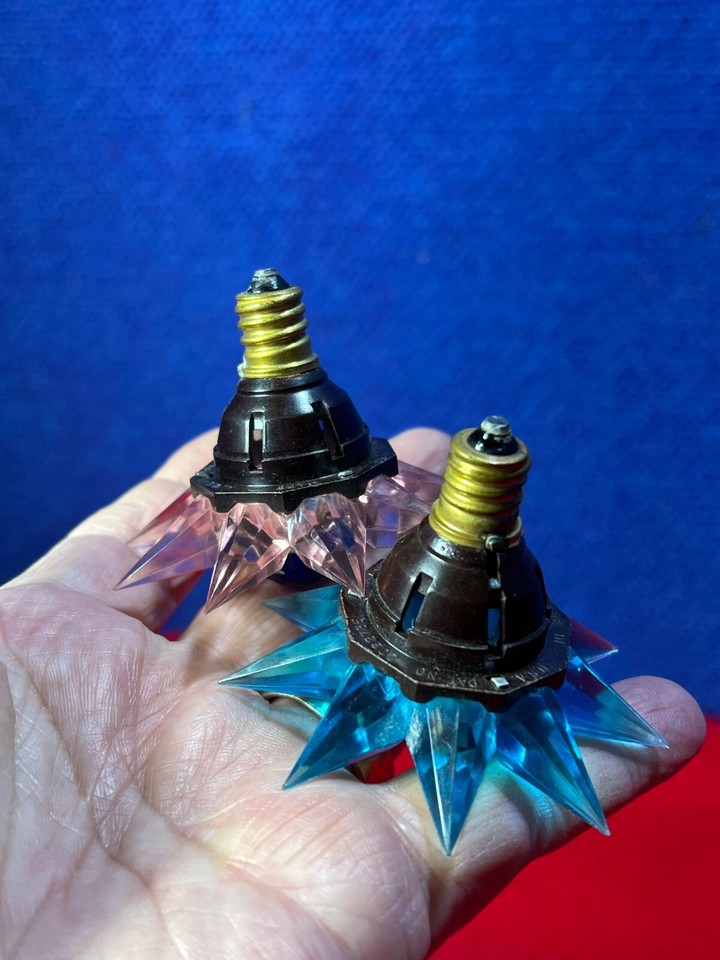 Vintage PAIR of **MATCHLESS** Christmas Tree Light Bulbs PP-190 ...