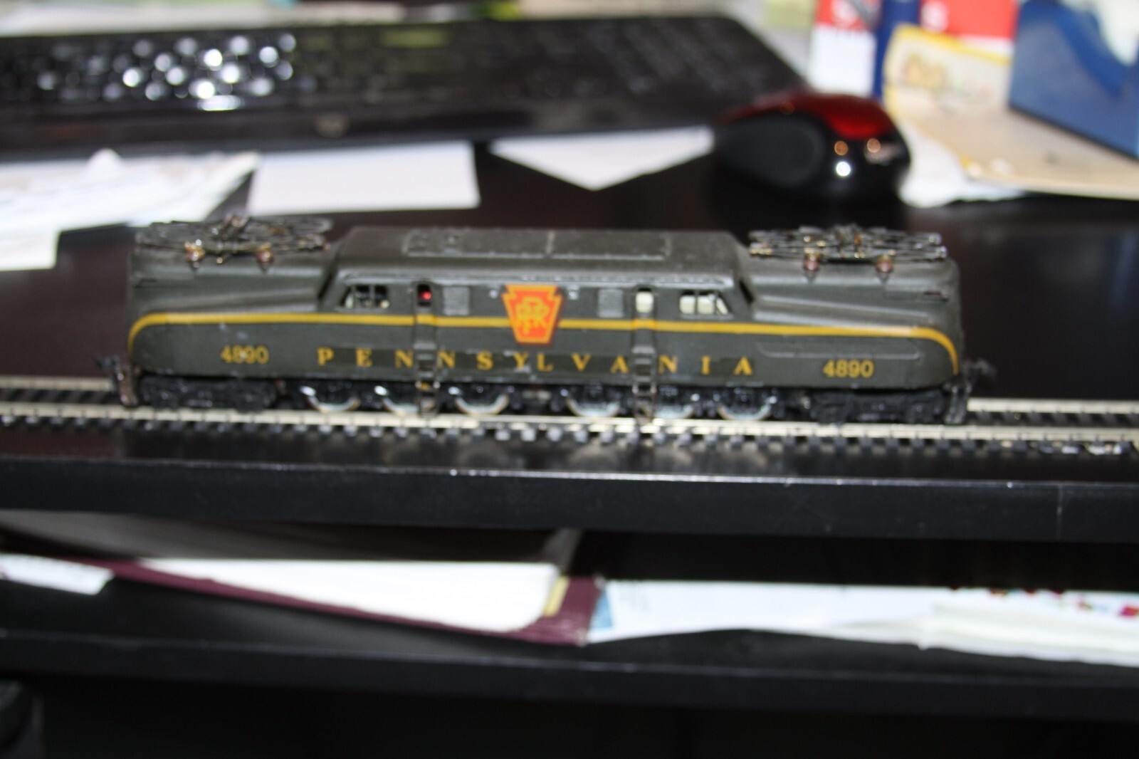 HO scale Penn Line GG1 die-cast ElectricLocomotive # 4890 Pennsylvania ...