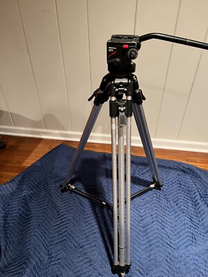 Used Manfrotto 3181 Bogen Tripod with Manfrotto 501 Fluid Head (3433 ...