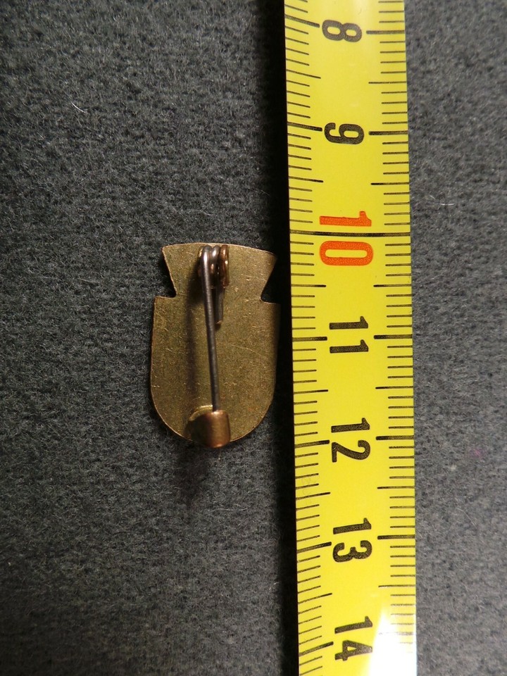 Antique LEIPZIG Germany Heraldic Erb Shield Town City Pin Badge US1 | eBay