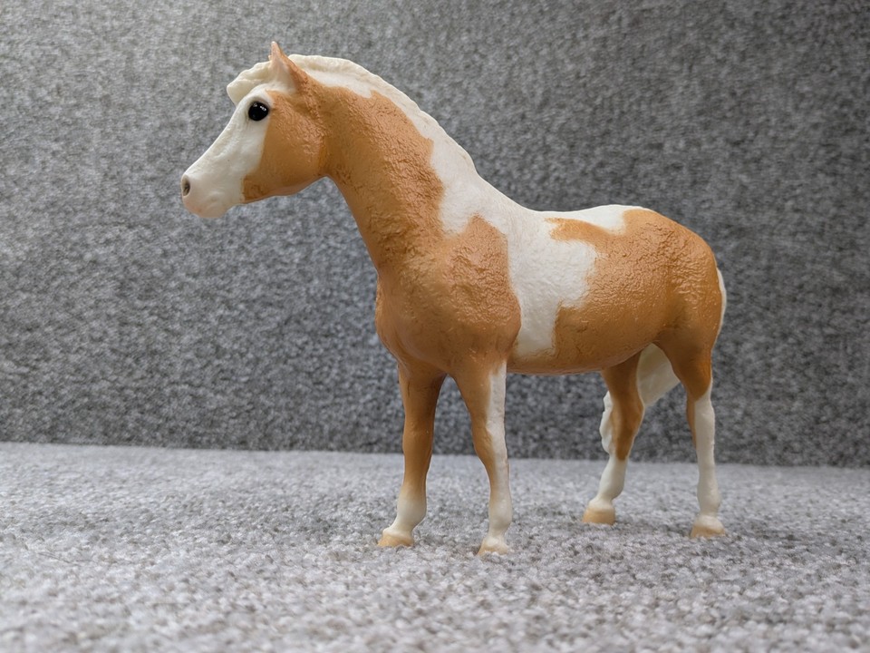 Breyer Misty of Chincoteague #20 Pinto Pony Mare Textured Body Vintage ...