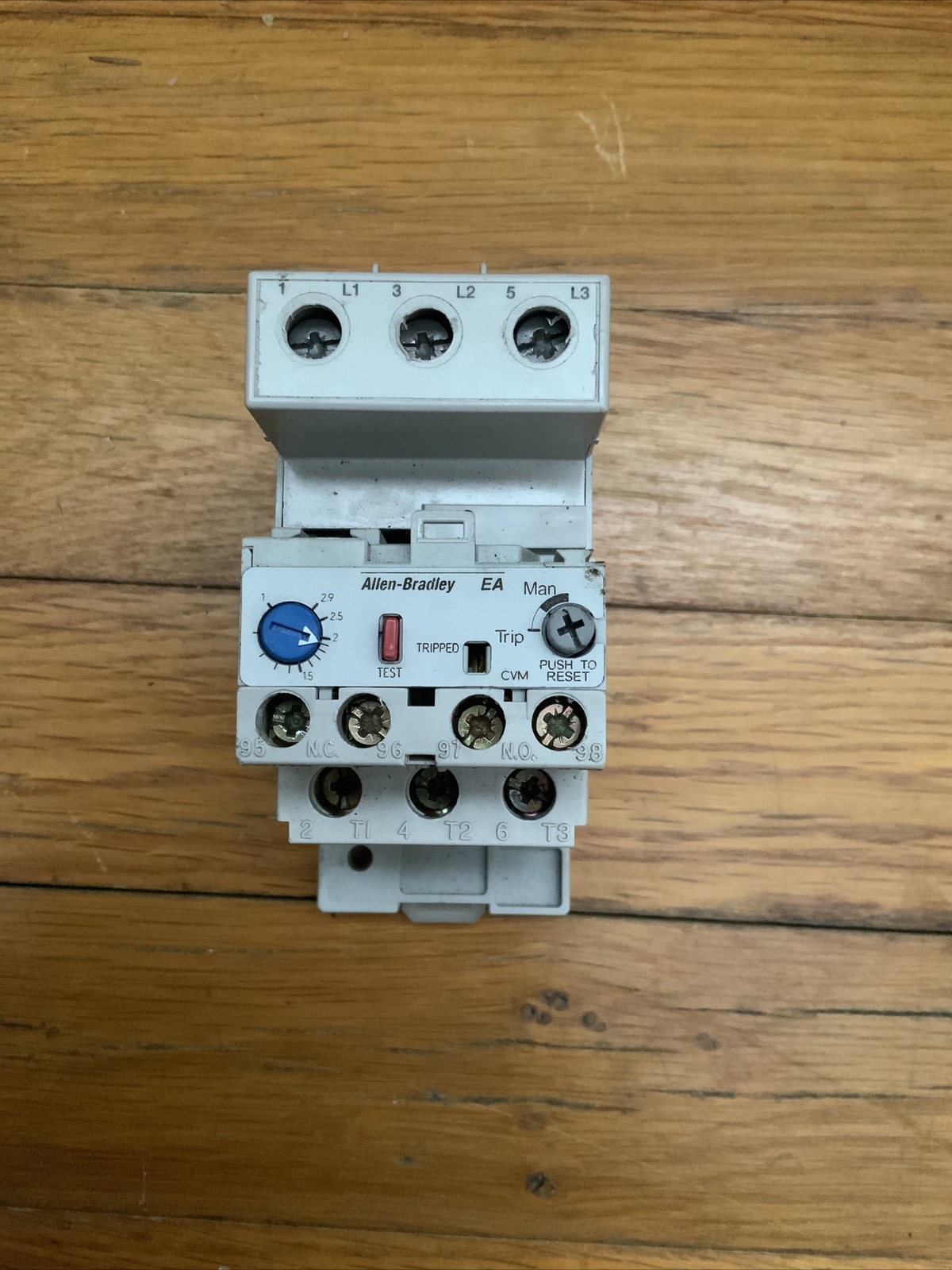 Allen-Bradley 193-EA1DB Overload Relay Ser. B And 193-EPM1 Ser. A Relay ...