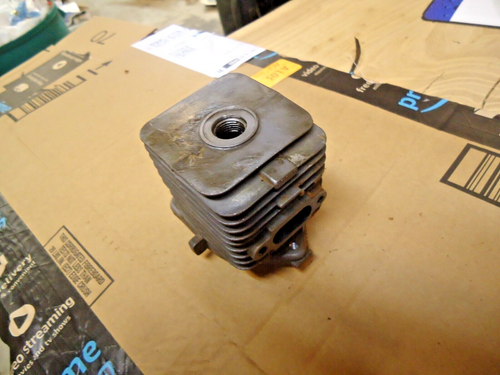 HOMELITE ST-145 ST145 grass string trimmer CYLINDER HEAD WITH BOLTS | eBay