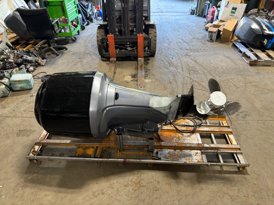 2002 Yamaha 200 hp F200 4-Stroke 25" Outboard Boat Motor V6 Mechanic ...