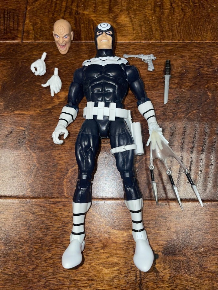 Marvel Legends Bullseye (Man-Thing BAF) | eBay