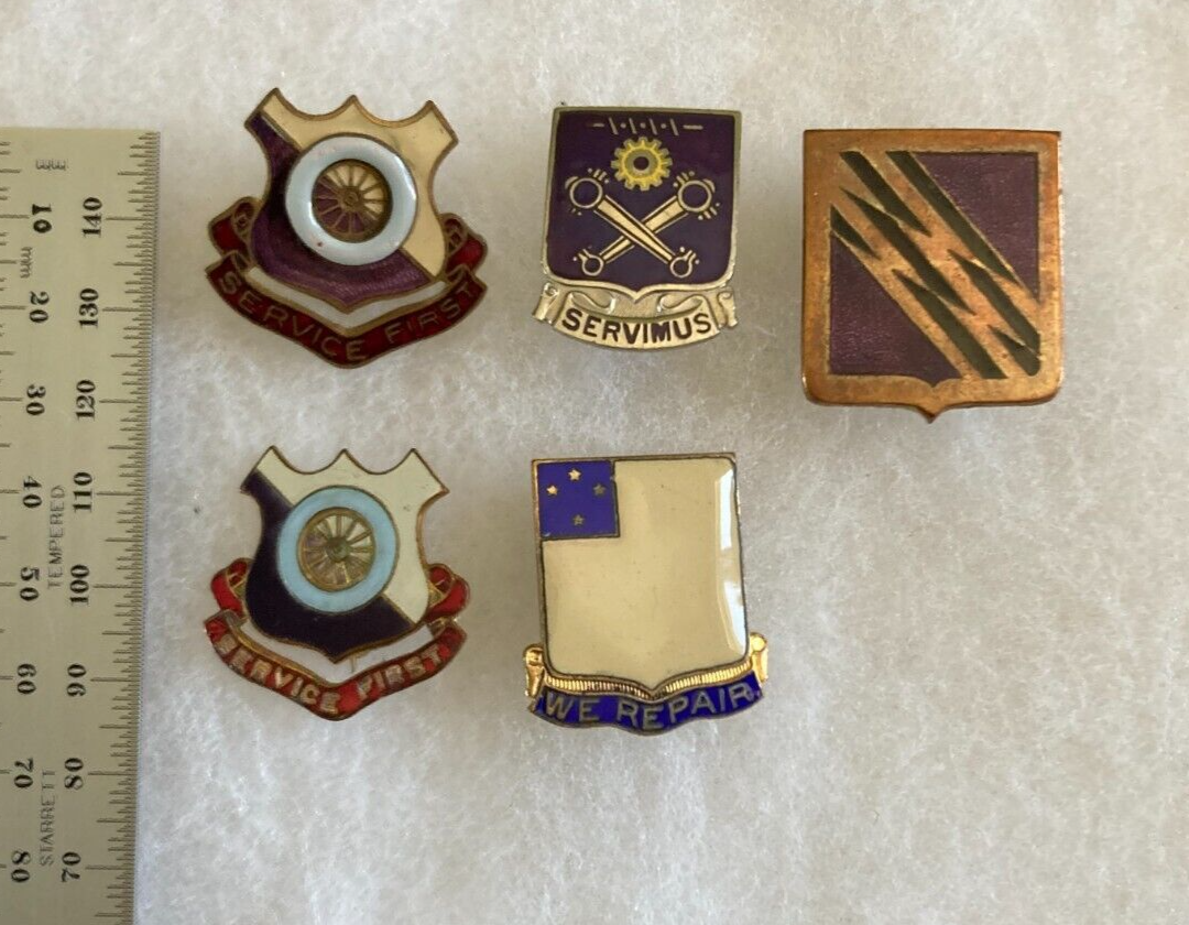 Lot of 5 US Army Quartermaster DUI DI Crest Insignia 3 screw and 2 pin ...
