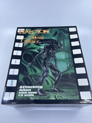 HALCYON ALIENS ATTACKING ALIEN W/ BASE MODEL KIT | eBay