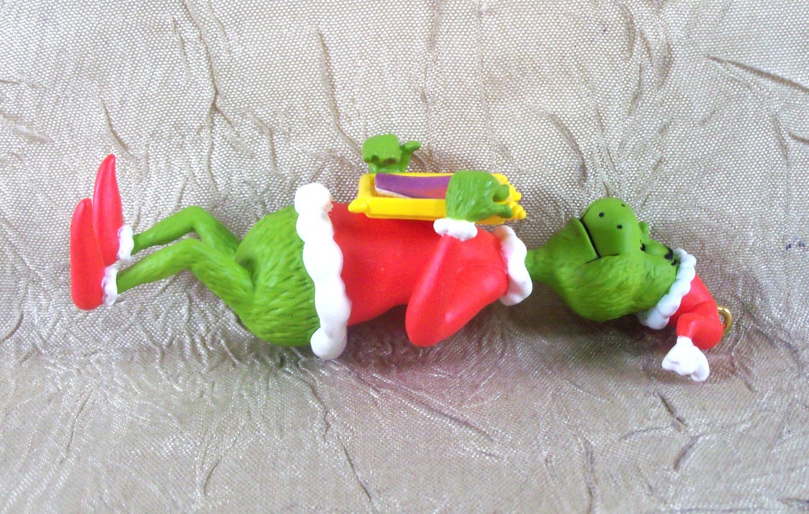 Hallmark Grinch Change Of Heart Ornament 2002 How The Grinch Stole ...