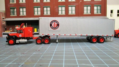 Custom HO scale tractor trailer, Associated Transport, Mack R model, 40 ...