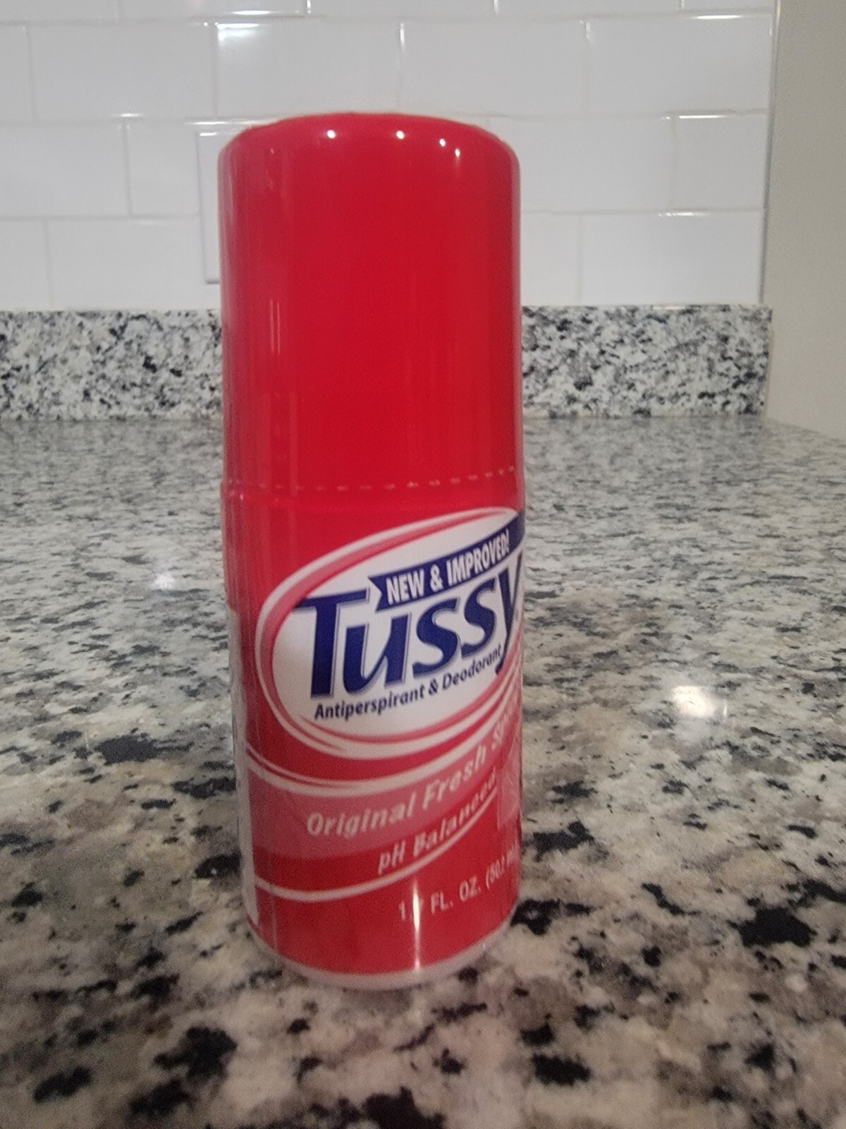 Tussy Antiperspirant Deodorant Roll-On Original Fresh Spice 1.70 oz Exp ...