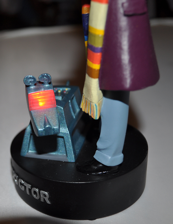 NEW 4th Dr Doctor Who Light Up K9 Tom Baker Bobble Head Wacky Wobbler ...