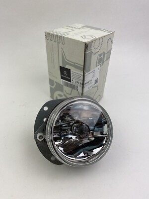2308200556 Mercedes-Benz CLS550 CLS63 AMG Left Front Foglight Lamp Bulb ...