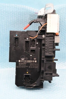 2008-14 Mercedes W204 C250 C300 C350 REAR SAM MODULE RELAY FUSE POWER ...