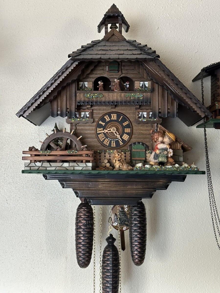 Unique Cuckoo Clock How Are Cuckoo Clocks Made? – The German Village