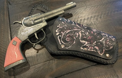 Vintage Halco Hubley Pink Cap Gun & Holster Grip Cowgirl Pistol Six ...