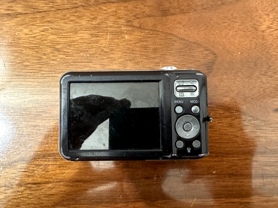 Samsung ES70 (SL600) Black 12.2MP Digital Compact Camera - Untested | eBay