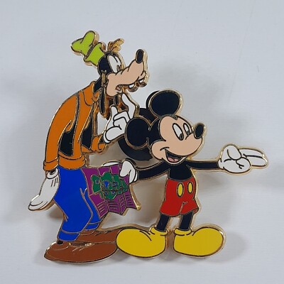 Mickey & Goofy Two Finger Point Surprise Cast Member Exclusive Disney ...