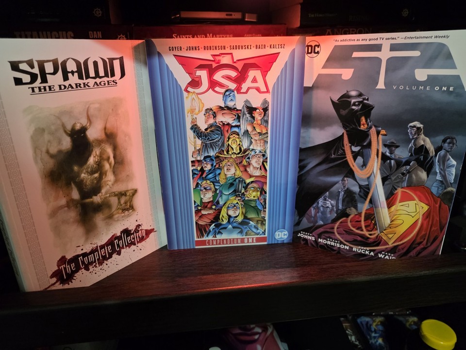 Compendium Lot Starman, Jsa, Spawn | eBay